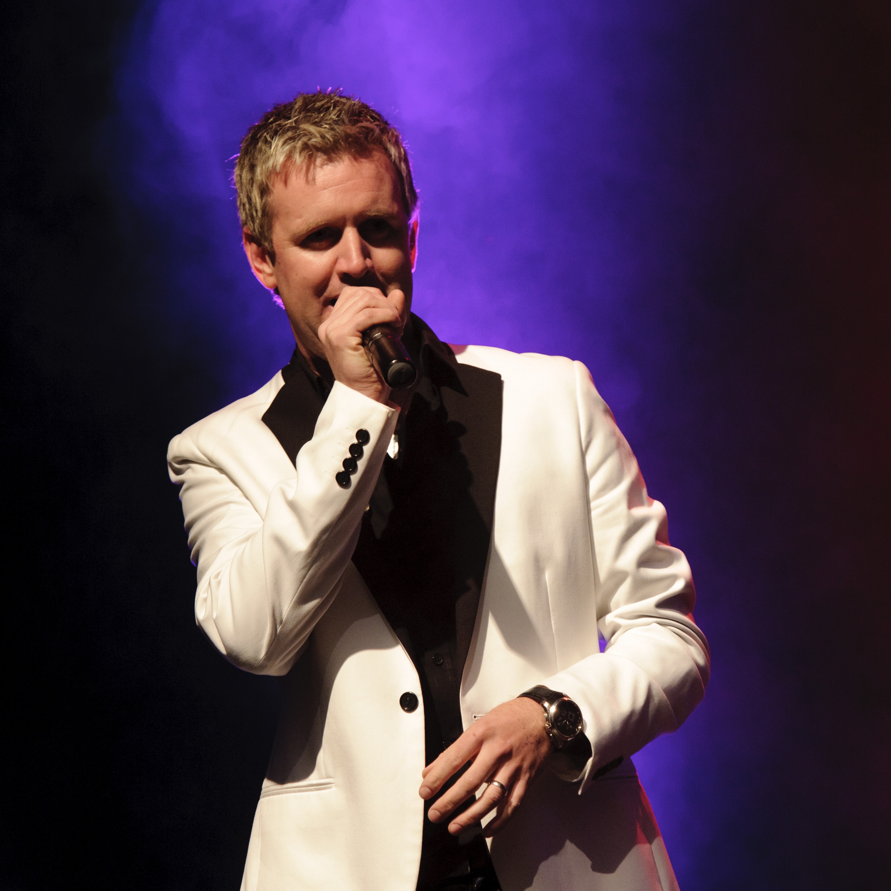 Mike Denver - Best International Male Vocalist - Gleneagle INEC Arena ...